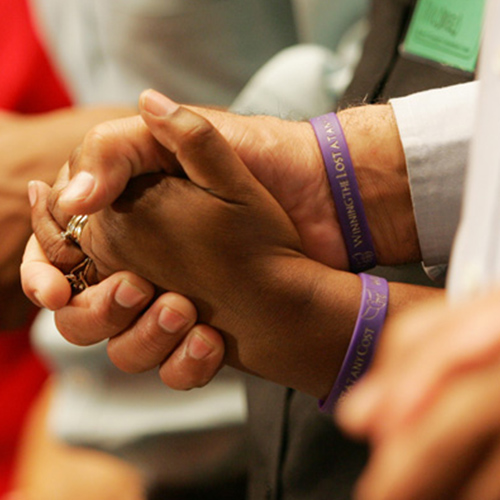 Connect with Students Around the World | Benny Hinn School of Ministry ...